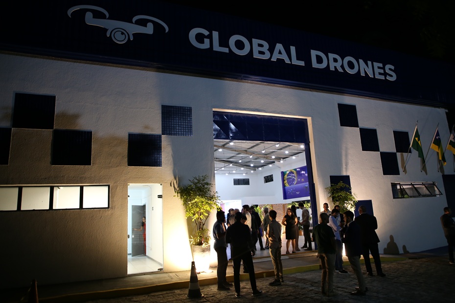 Unit - noticias/global-drones-inaugura-centr...